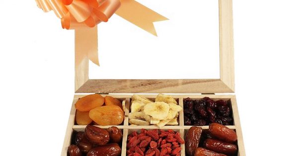 Dried Fruits Kit – Dried Fruits Gift Basket - Send Gifts In Europe